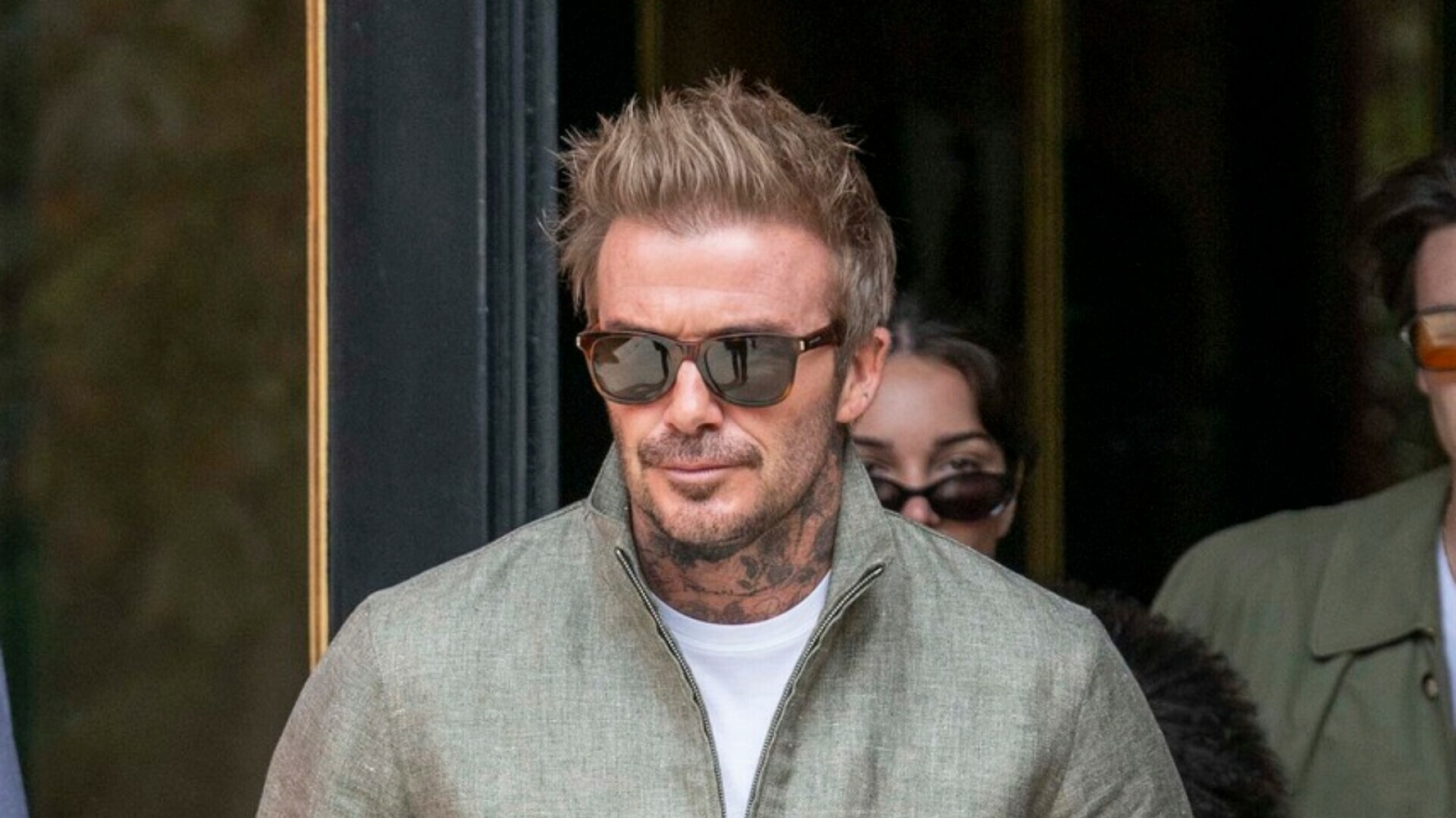 David Beckham nosi modni komad od kojeg muškarci često bježe, i radi to ...