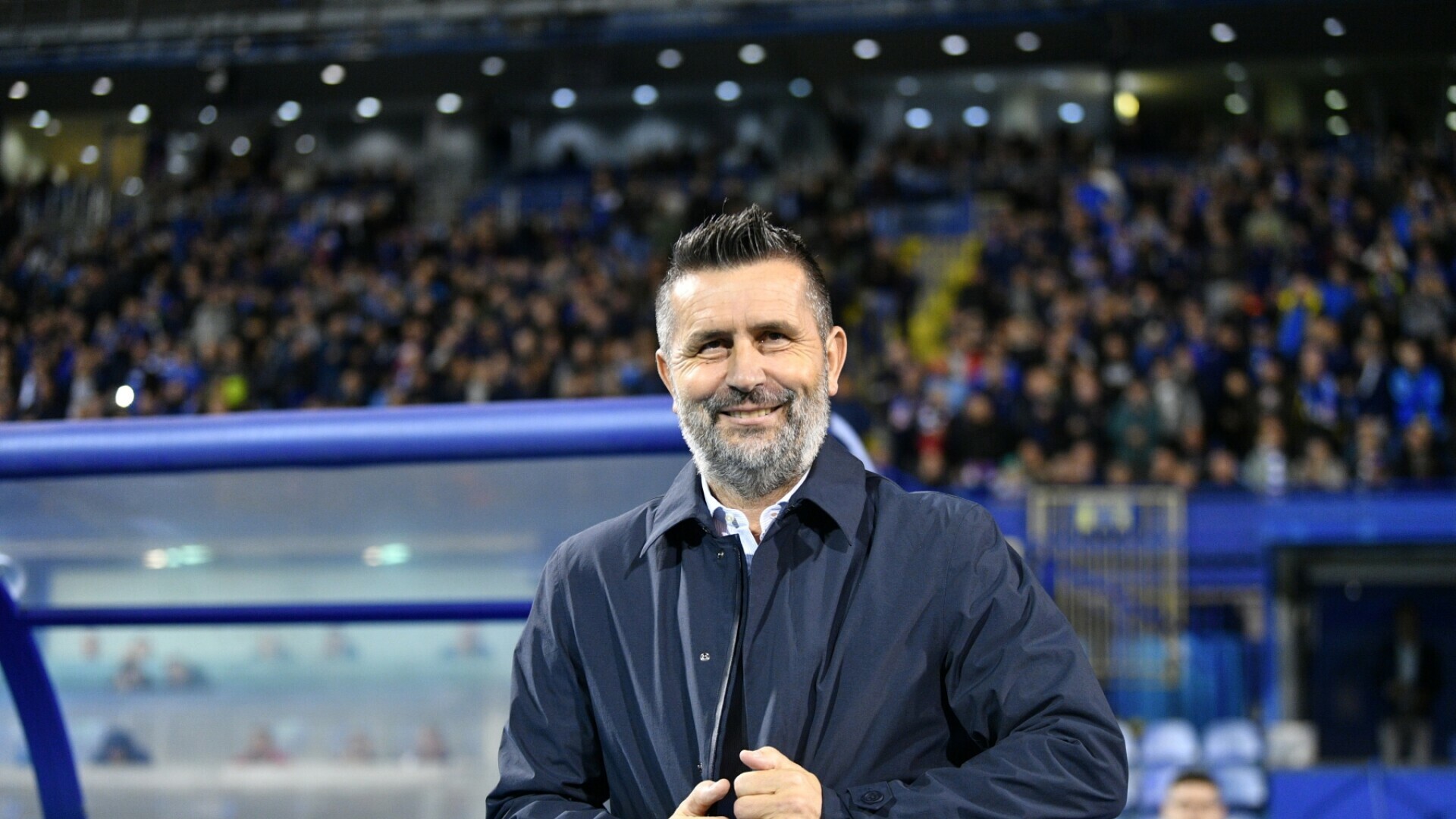 VIDEO Pogledajte kako su navijači Dinama dočekali Nenada Bjelicu