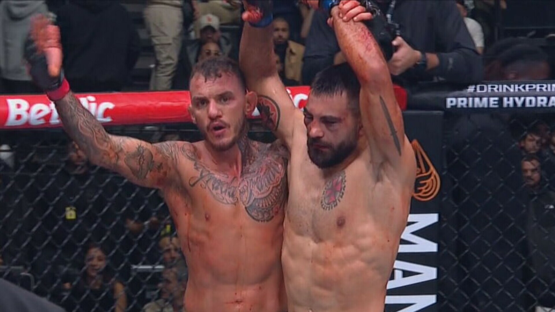 VIDEO Sjajnu parišku UFC priredbu završio krvavi rat, Ivan Erslan ...