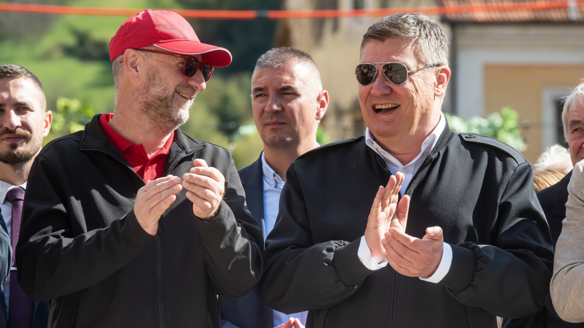 Milanović dobro raspoložen na manifestaciji kojoj je pokrovitelj: "I kad se nije imalo puno, za ...