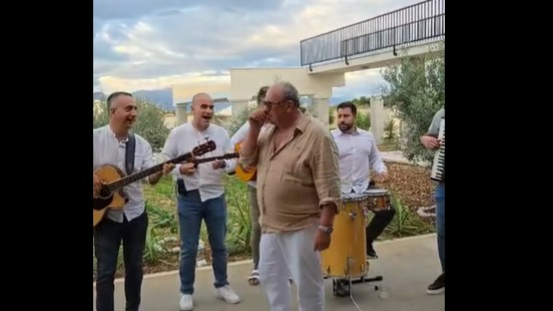 VIDEO Željko Kerum slavi rođendan, podijelio atmosferu s proslave ...