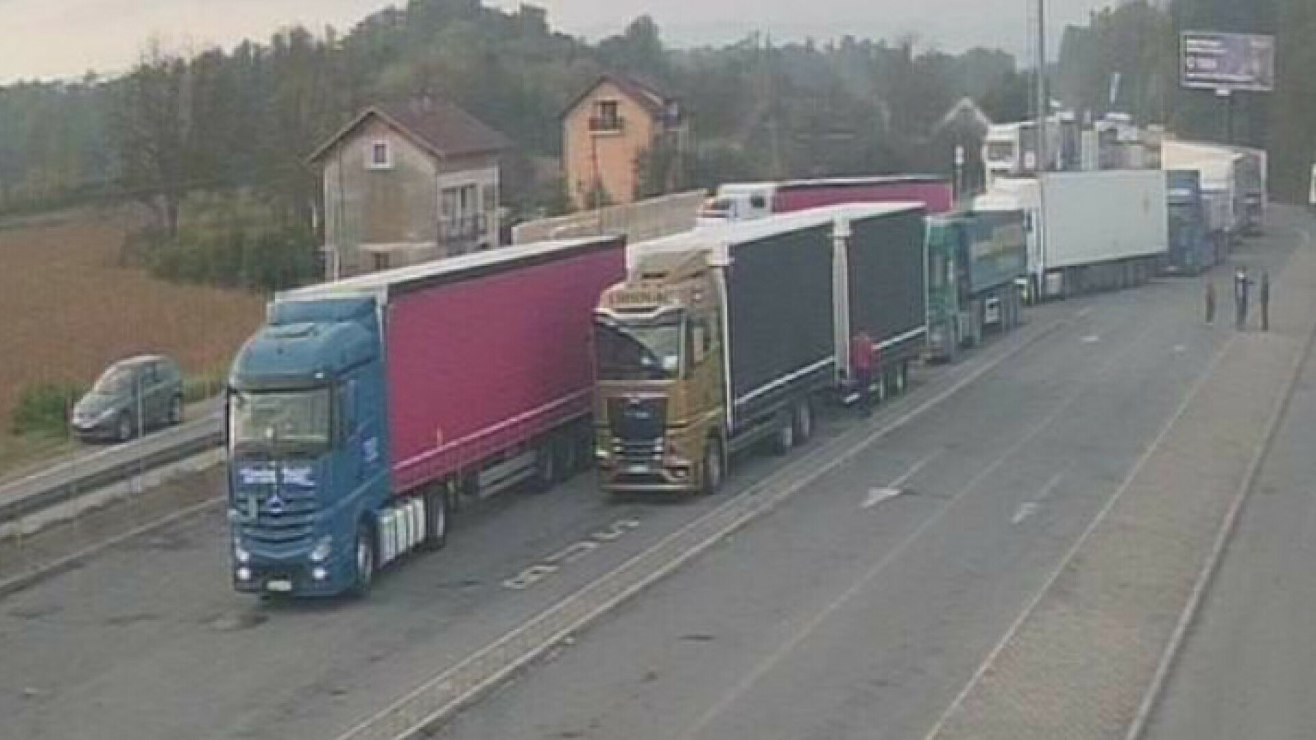 Kamioni zapeli na granici sedam sati, ograničen promet na dijelu Jadranske magistrale