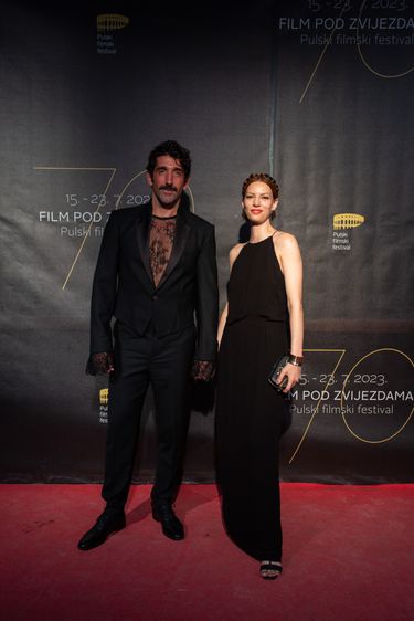 Ispod raskopčane košulje Slavka Sobina nazirali su se rezultati ...