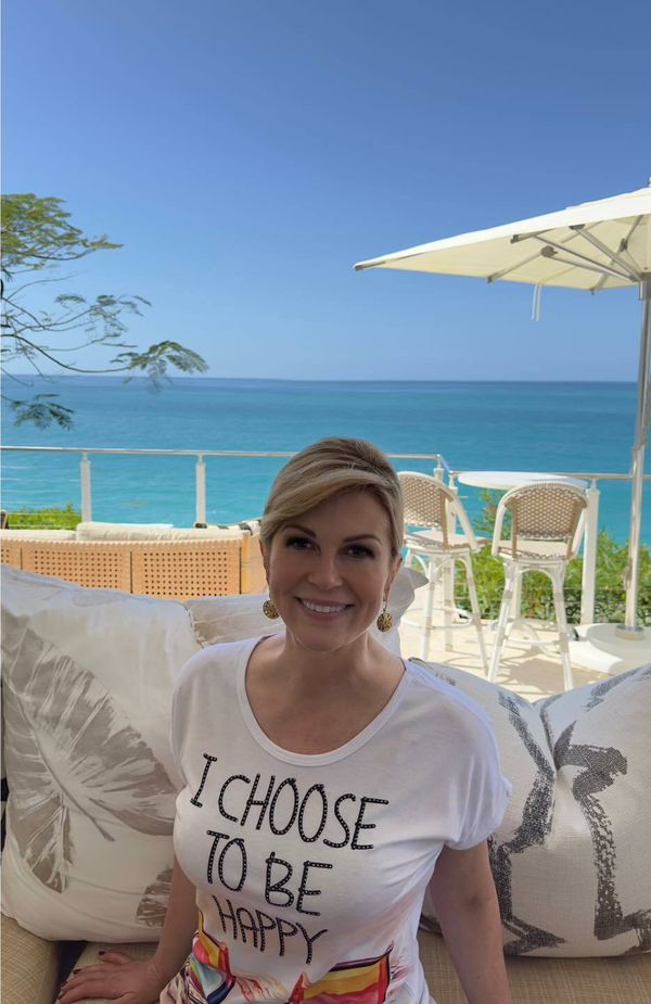 Kolinda Grabar-Kitarović javila se uoči utakmice Vatrenih iz daleke ...
