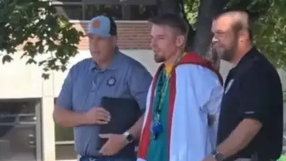 Uhićen čovjek koji se ušuljao na mjesto ubojstva Charlieja Kirka ...