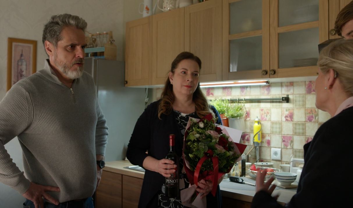 U dobru i zlu: Tko je to na vratima - perverznjak ili njihov ukućanin?