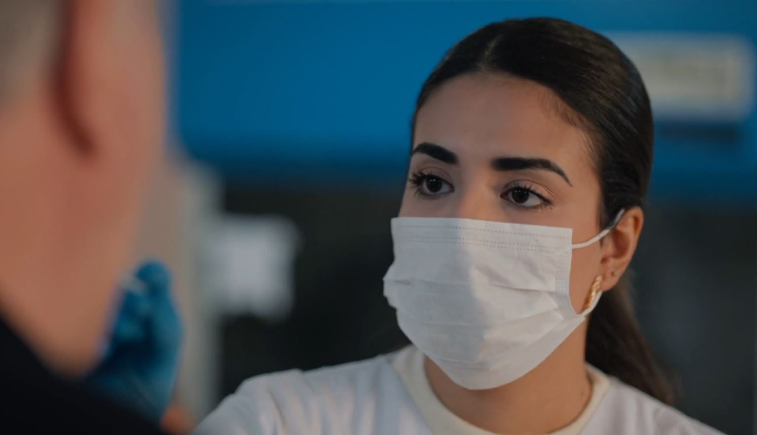 Pod istim nebom: Mislila je da se izvukla - hoće li se sve razotkriti?